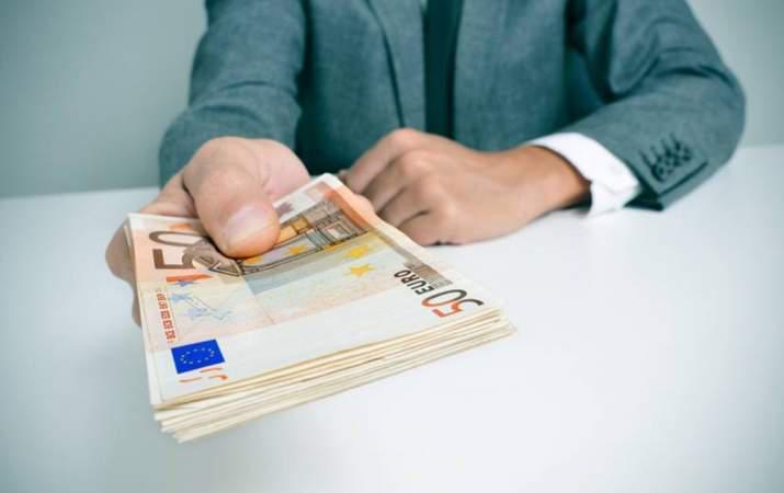Τα καταναλωτικά δάνεια σπάνε το ένα ρεκόρ μετά το άλλο [πίνακες ...