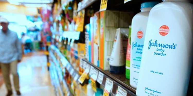 Johnson & Johnson: 1,56 δισ. αποζημίωση θα λάβει γυναίκα καρκινοπαθής ...