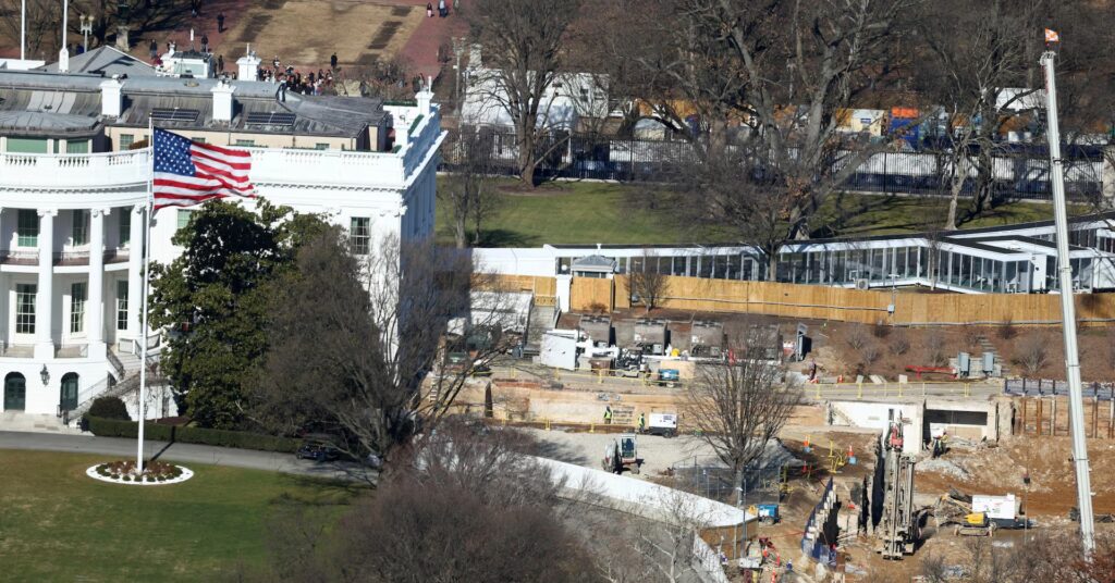 «ΕΙΝΑΙ ΠΟΛΥ ΑΡΓΑ!»: Ο Τραμπ «ξέσπασε» για τη μεγαλύτερη εμμονή του - Τι ...